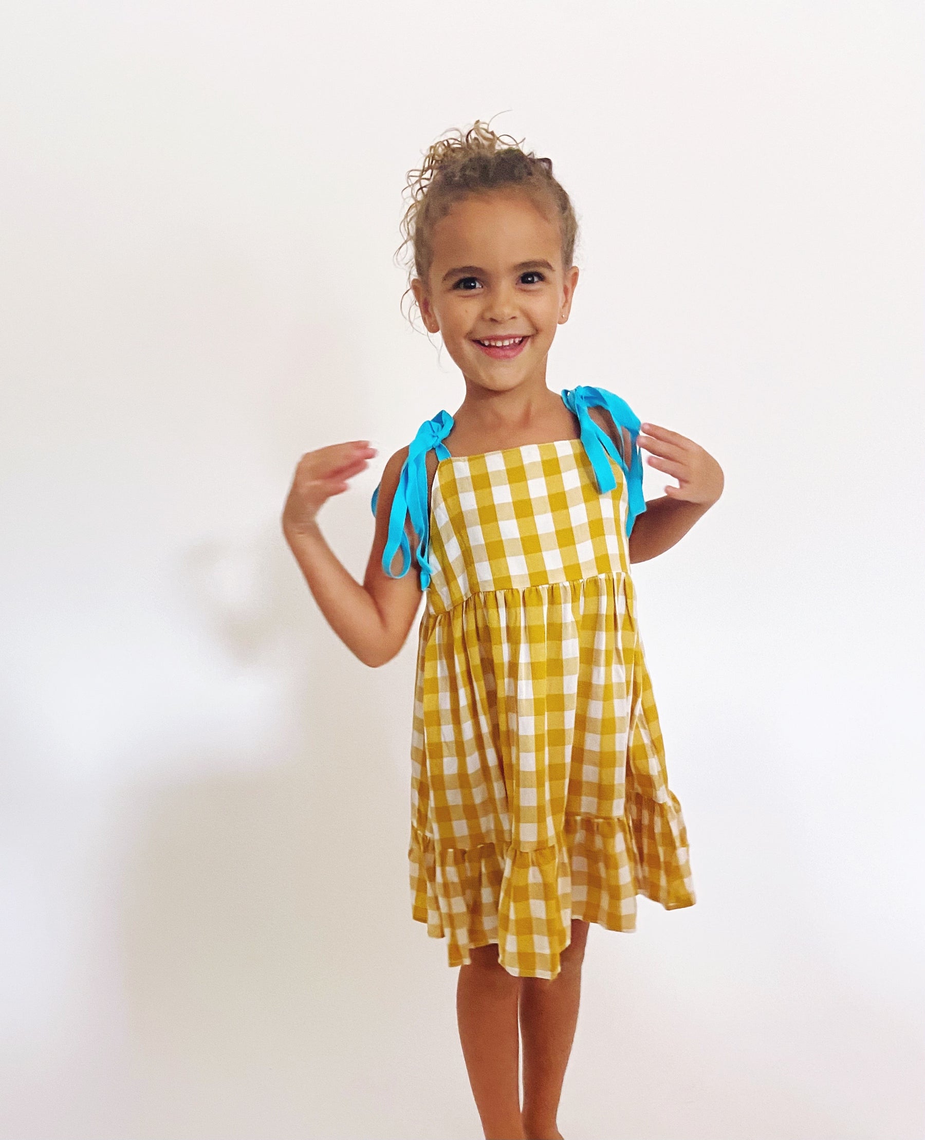 Girls – PiP PiP Hooray