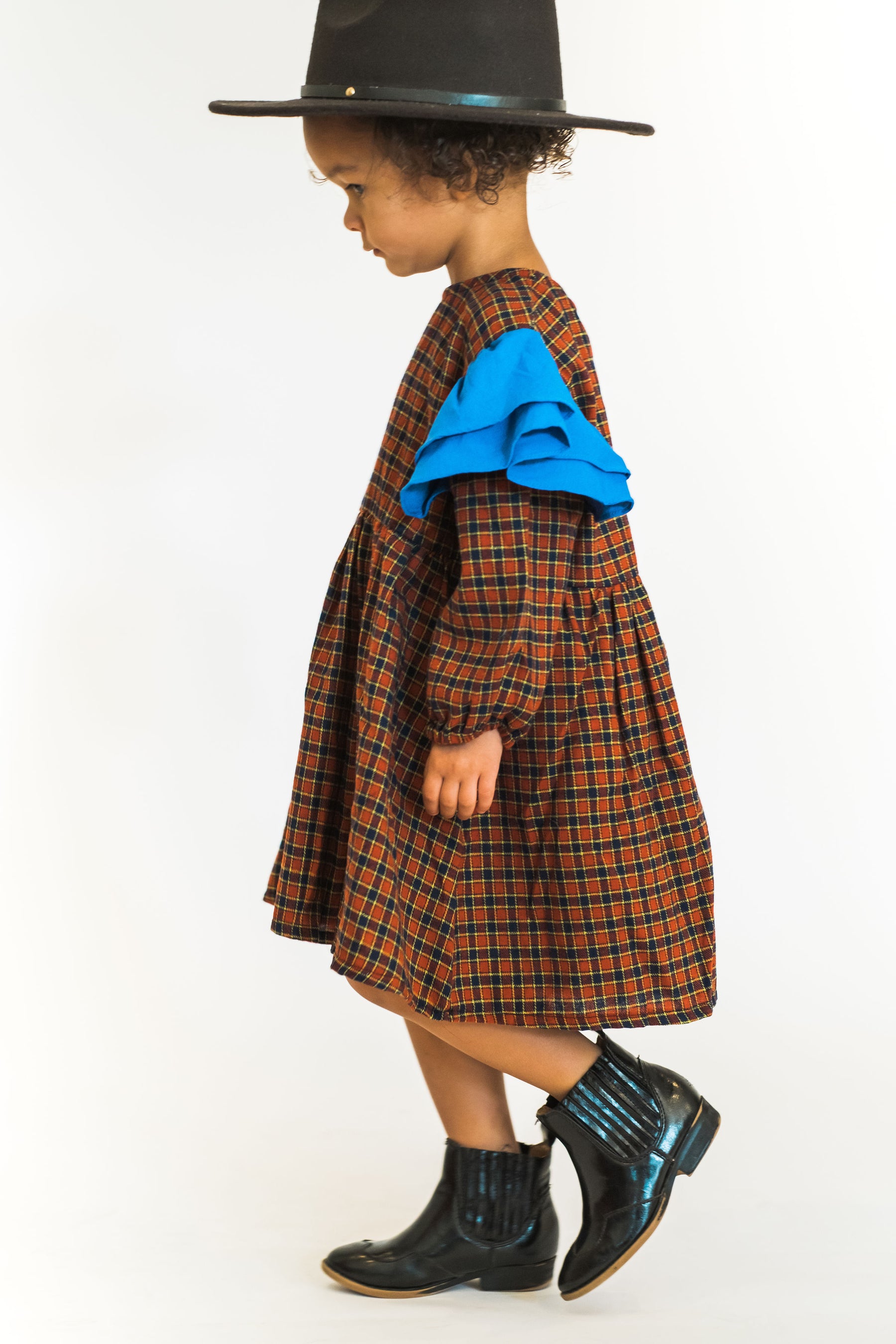 Girls – PiP PiP Hooray