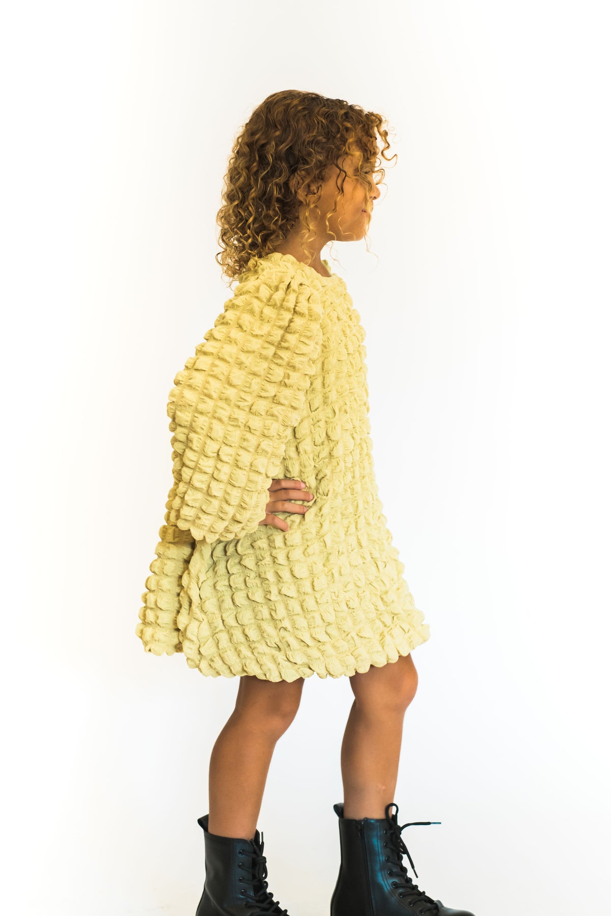 Girls – PiP PiP Hooray